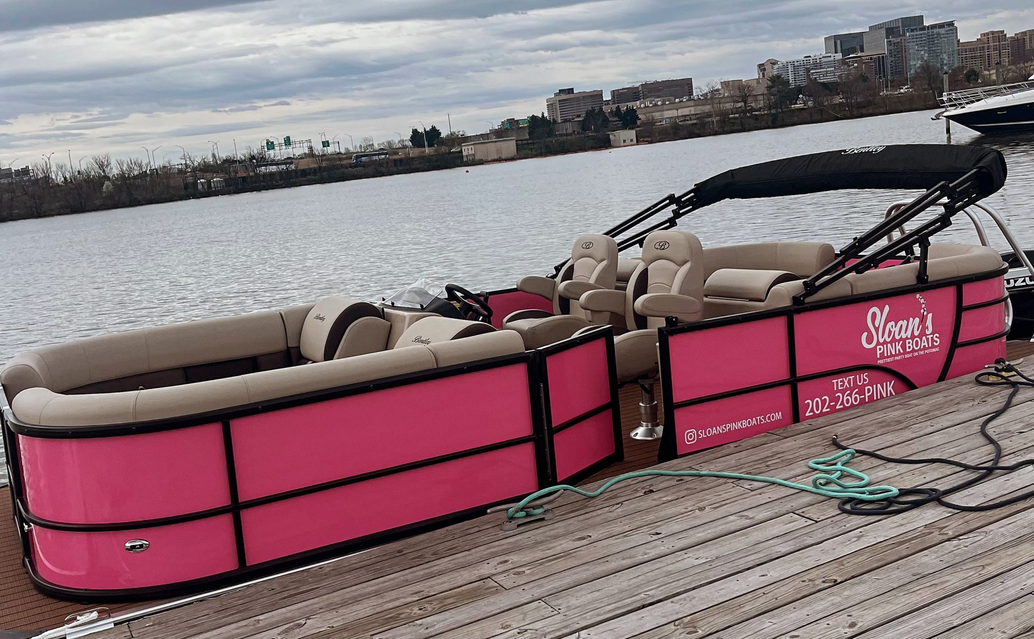 Home - Sloans Pink Boats